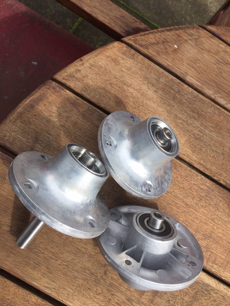 Spindle Kit Husqvarna Front Rider Combi Deck